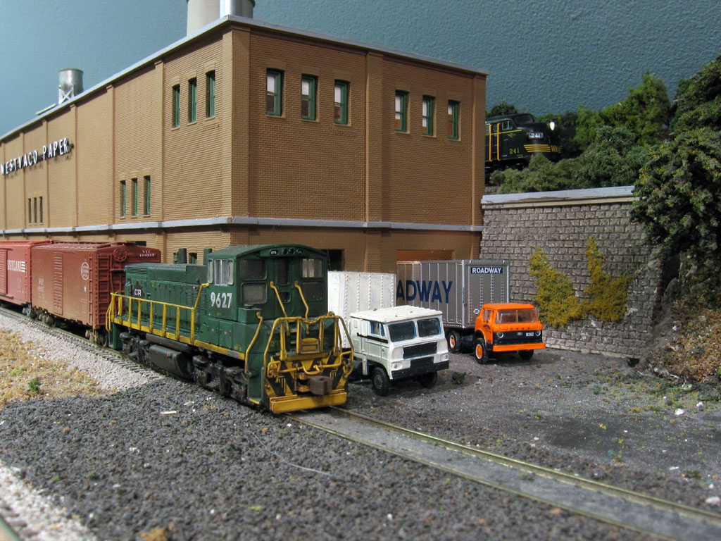 Conrail MP15 9627 on Lee Weldon’s WM Layout – Conrail 1285